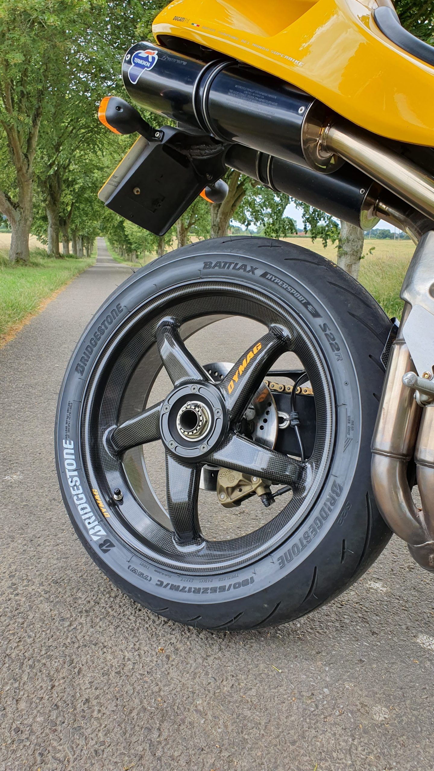 CA5 Ducati 916 - DYMAG